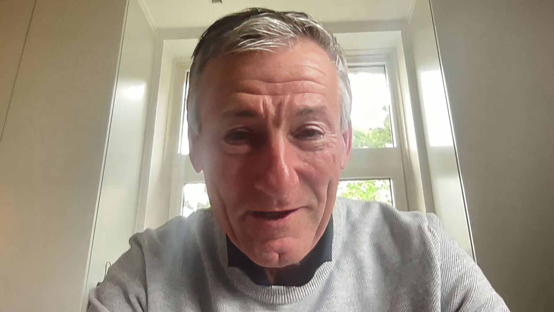 Topdokter-op-rust Toon Claes zet schouders onder burgerinitiatieven in de zorg | RTV